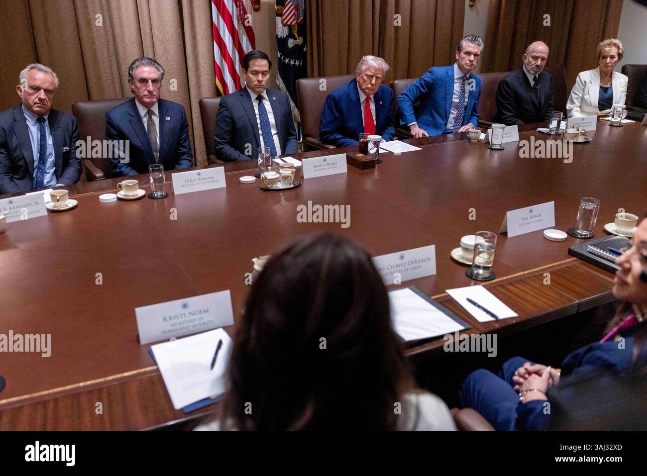2025 us president donald trump cabinet hi-res stock photography and ...