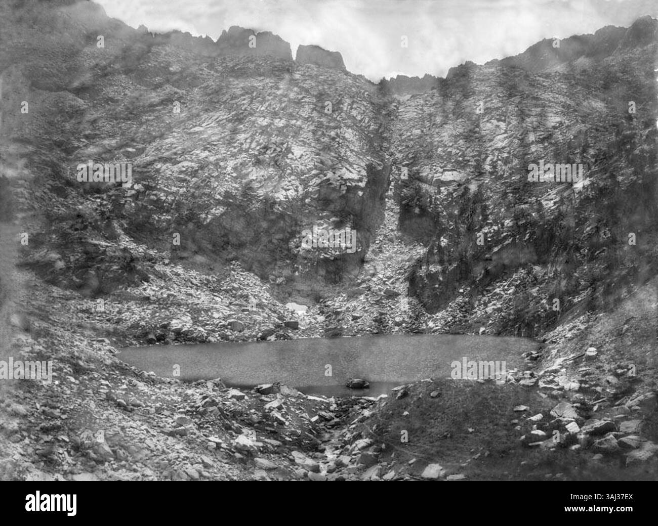 This photograph from the early 20th century, taken by Juli Soler i ...