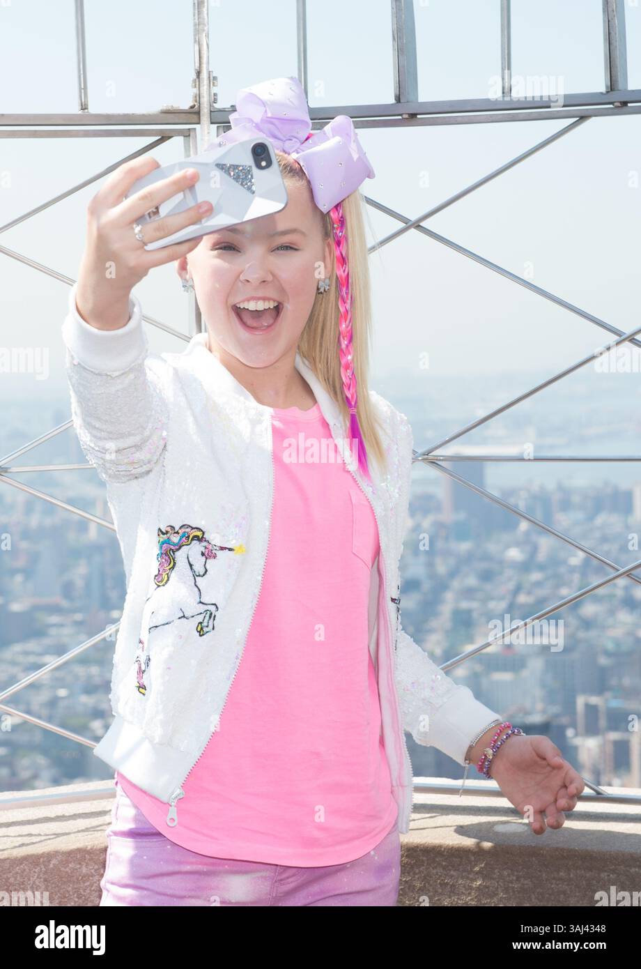 August 1, 2017 - New York, New York, U.S - 'Dance Moms' star JOJO SIWA ...