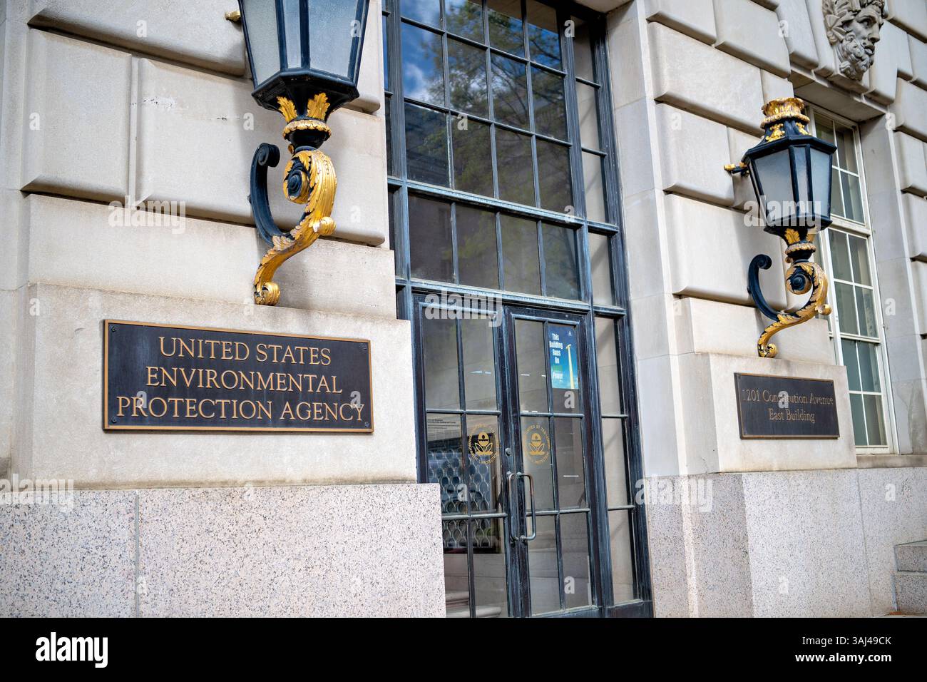 US Environmental Protection Agency Constitution Avenue Building in ...