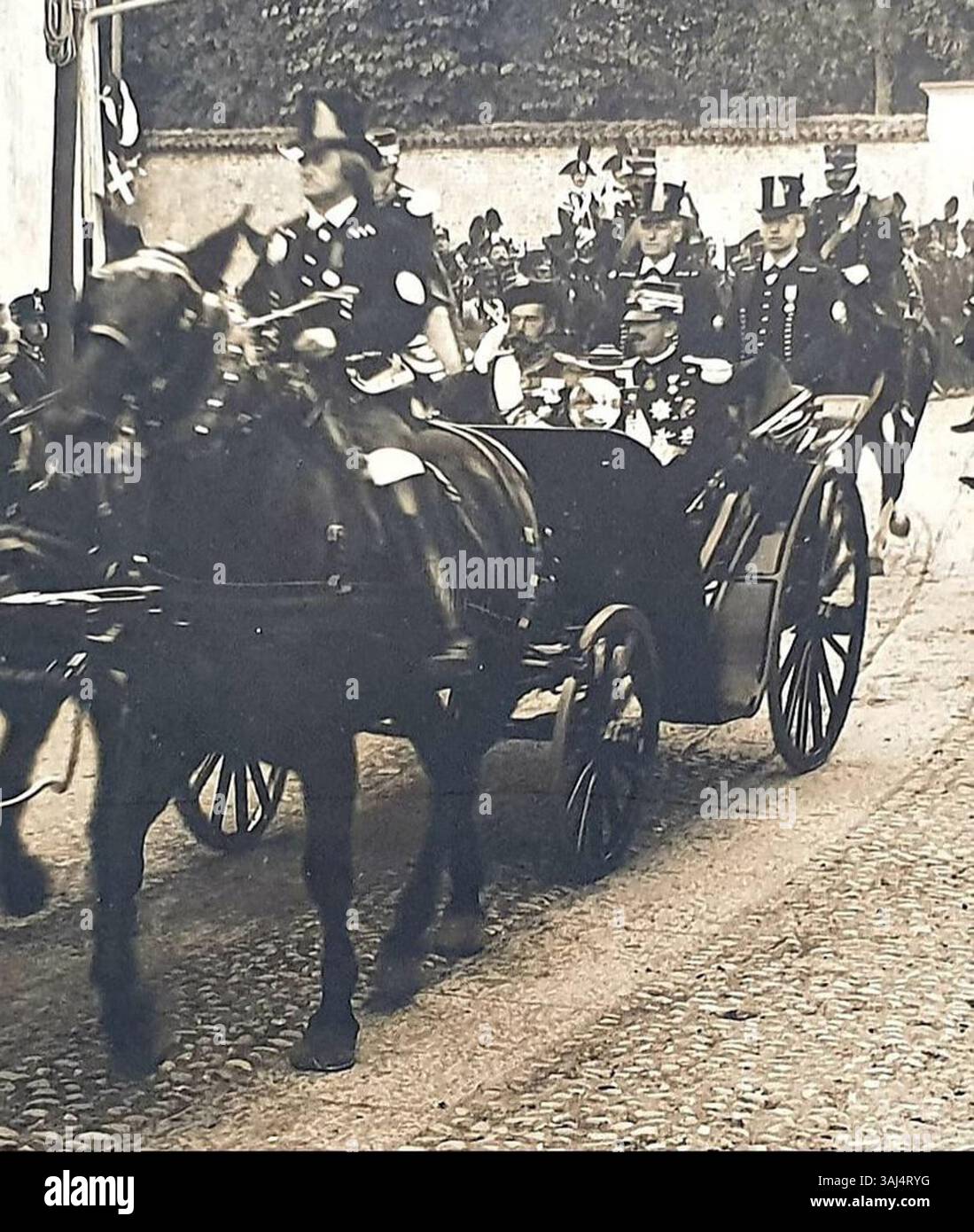 This photograph shows the royal meeting of King Vittorio Emanuele III ...