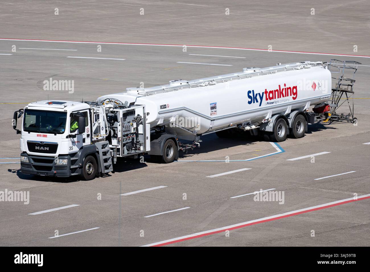 Skytanking MAN TGS Fuel Services tank truck at Cologne Bonn Airport Stock Photo - Alamy