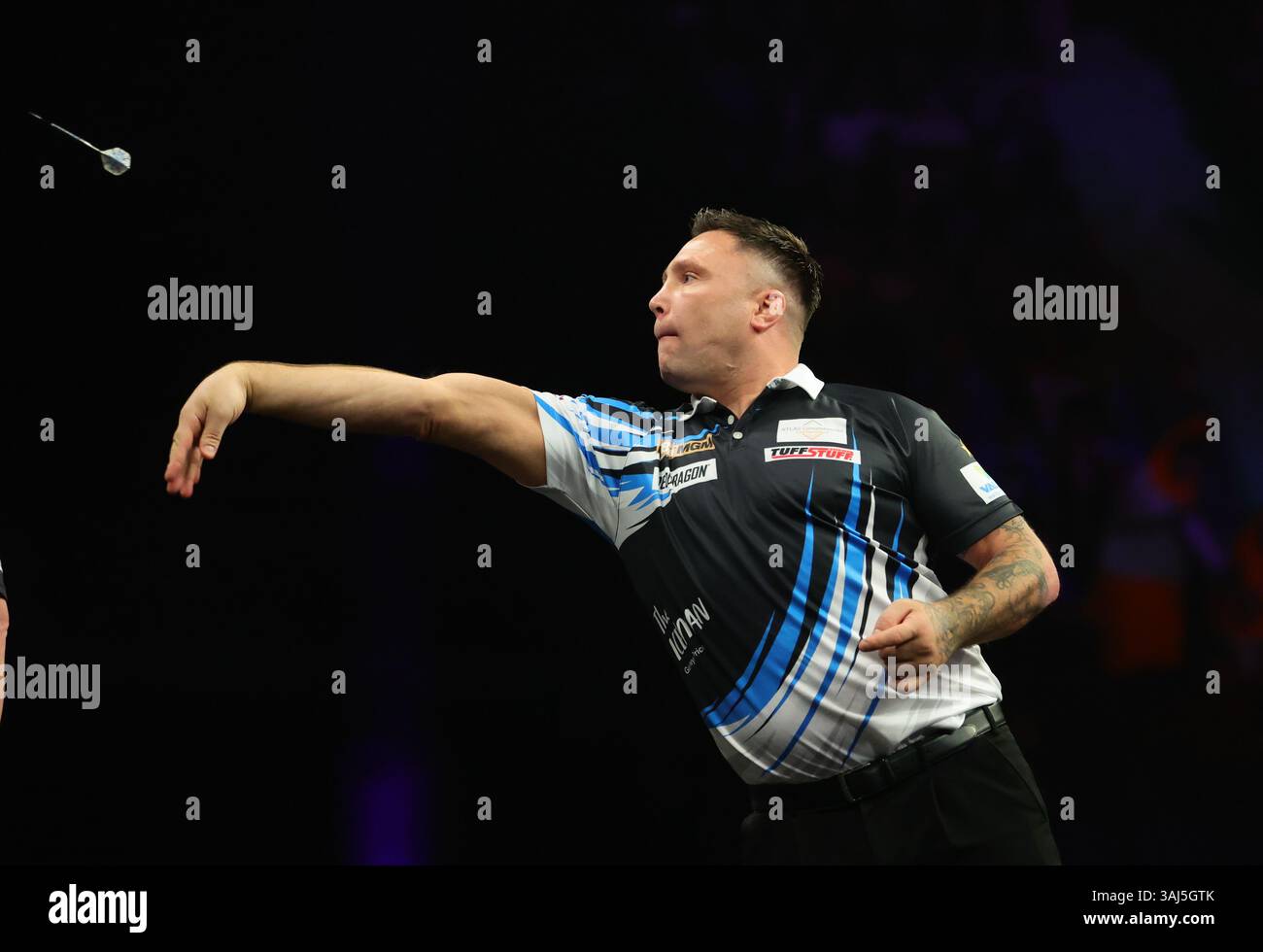 AO Arena, Manchester, UK. 10th Apr, 2025. 2025 PDC Premier League Darts ...