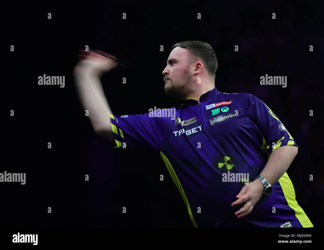 AO Arena, Manchester, UK. 10th Apr, 2025. 2025 PDC Premier League Darts ...