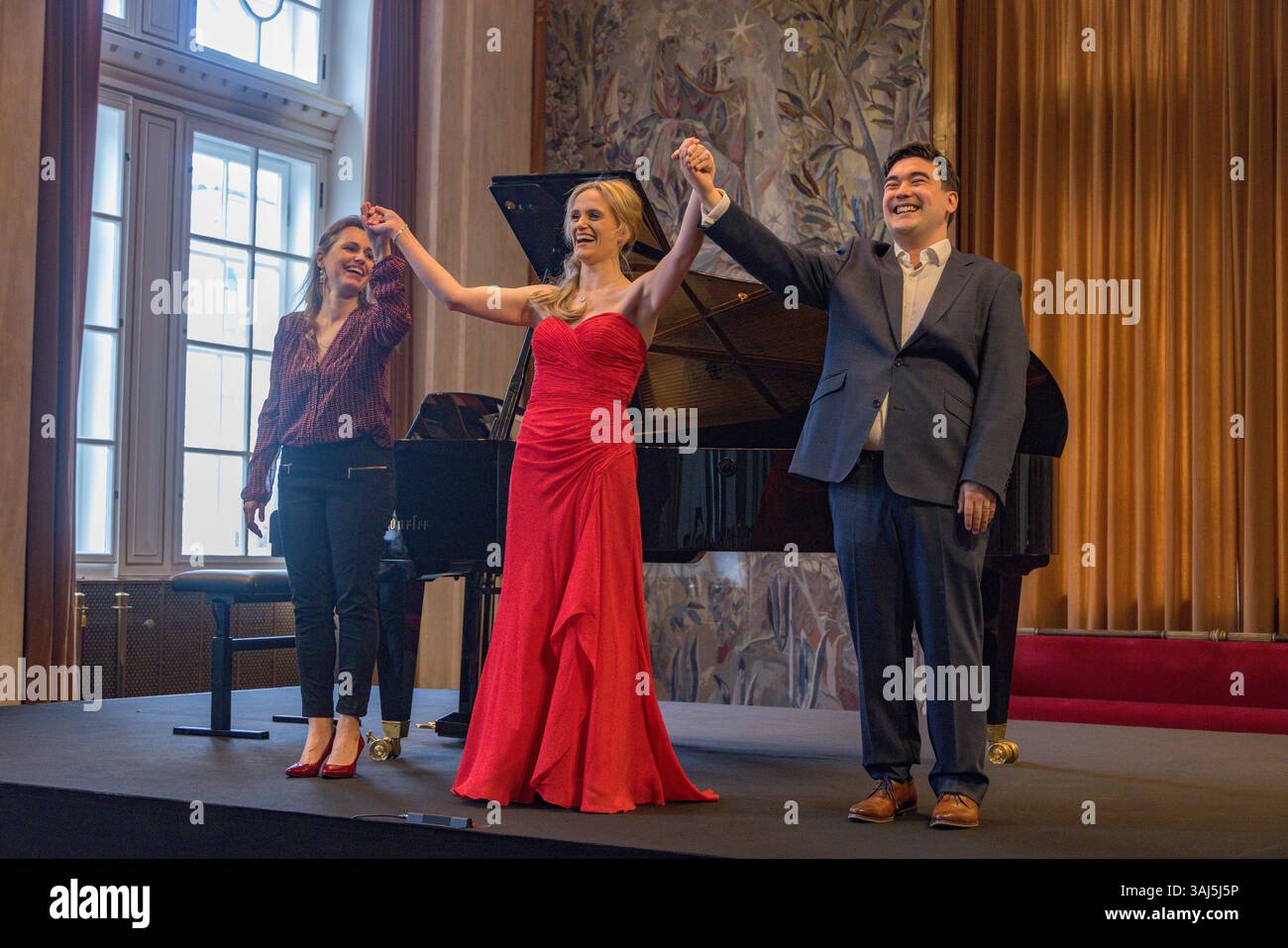 curtain call, song recital, Gustav Mahler Hall, Vienna State Opera ...