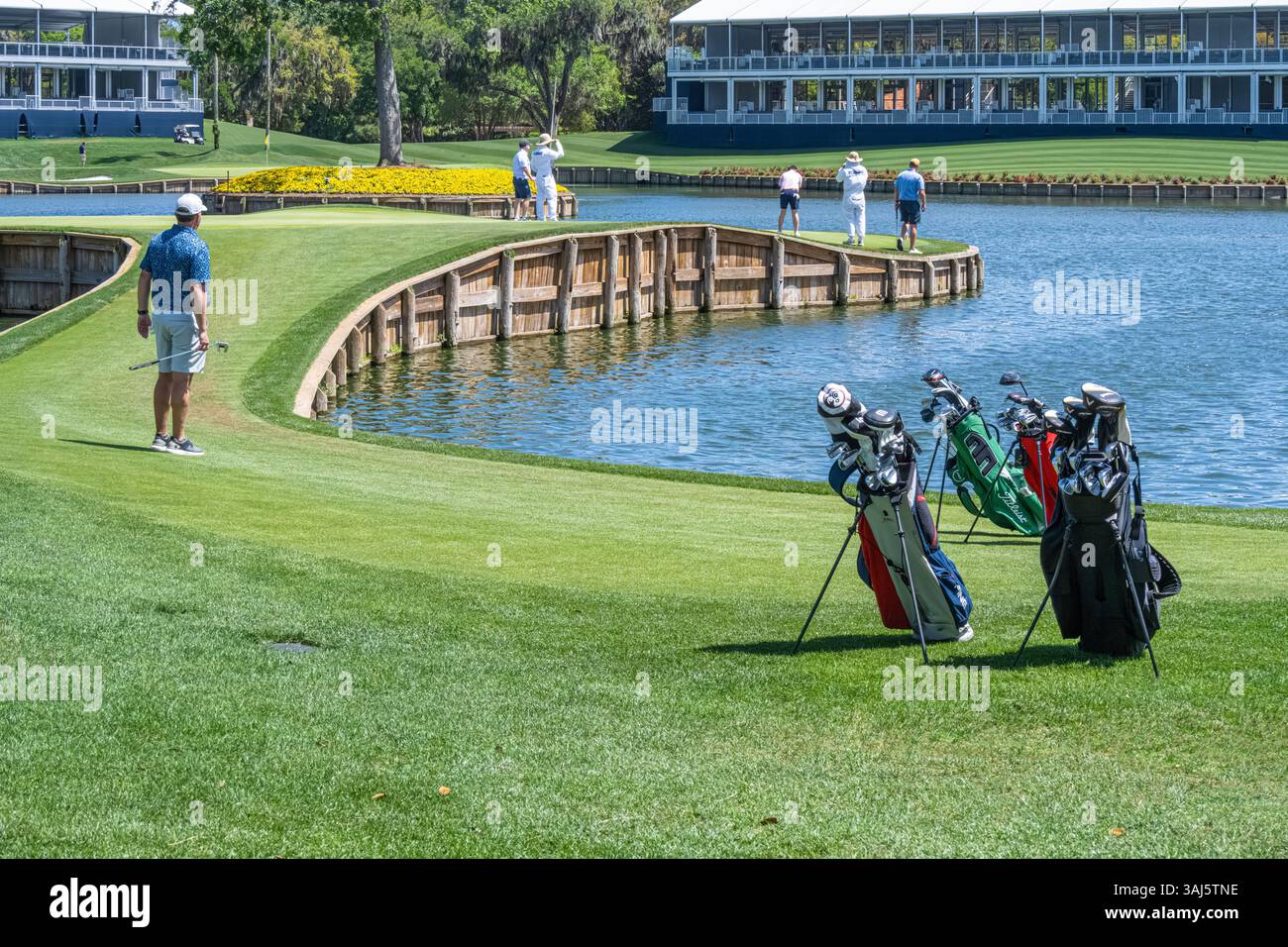 St pete hole hi-res stock photography and images - Alamy
