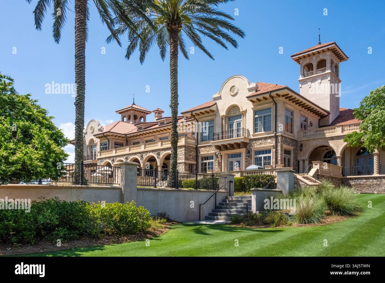 Mediterranean revival architecture hi-res stock photography and images ...