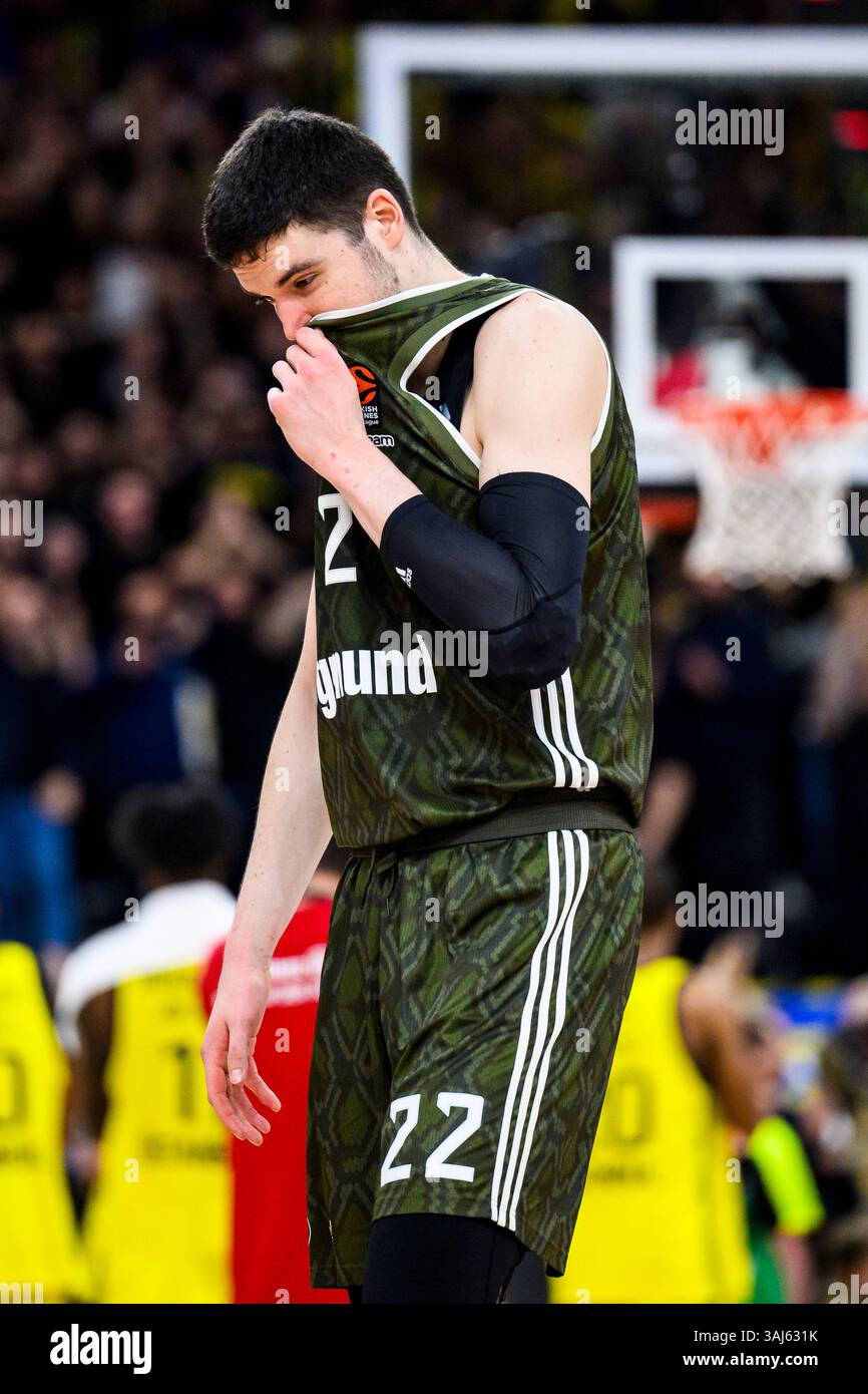 Munich, Germany. 10th Apr, 2025. Basketball: Euroleague, FC Bayern ...