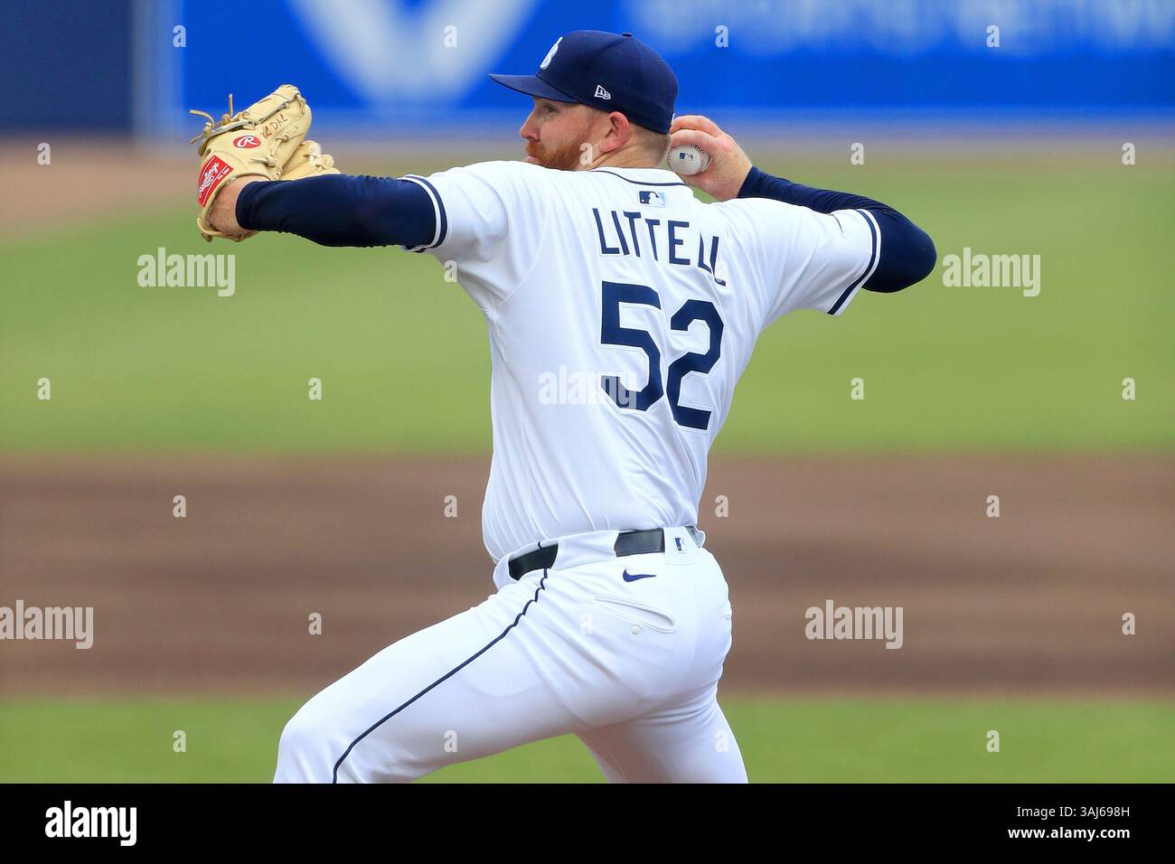 TAMPA, FL - APRIL 10: Tampa Bay Rays Pitcher Zack Littell (52) delivers ...