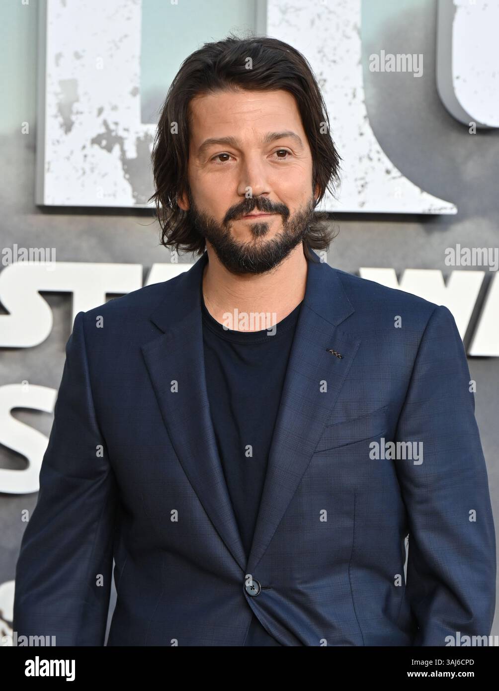 Andor disney diego luna hi-res stock photography and images - Alamy