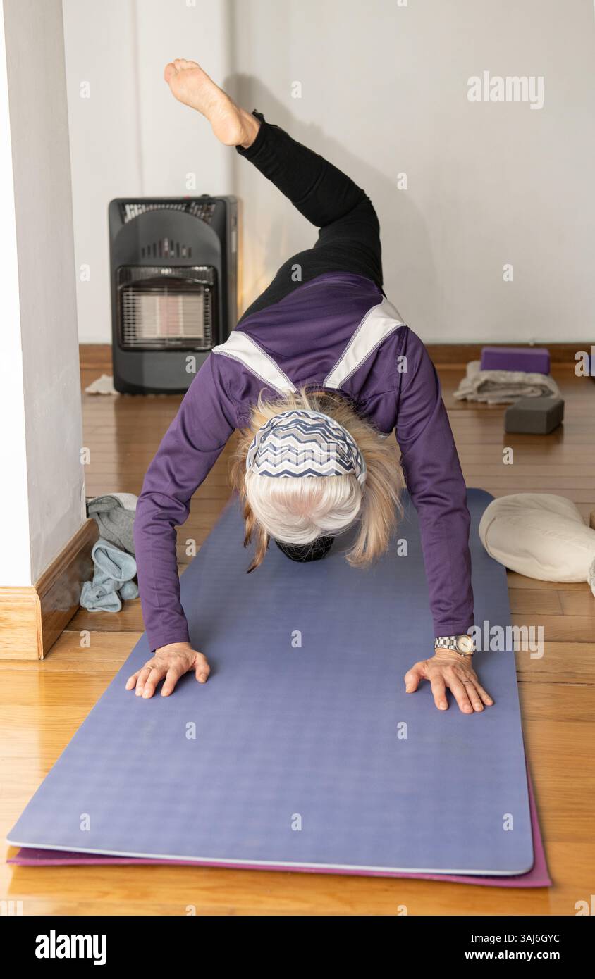 Mature woman doing recovery hi-res stock photography and images - Alamy