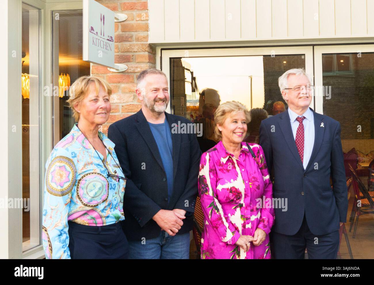 Hull, East Yorkshire, UK. April 10th 2025 Sir David Davis MP presents ...