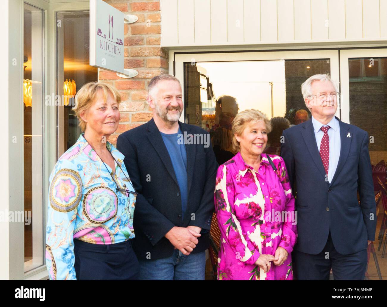 Hull, East Yorkshire, UK. April 10th 2025 Sir David Davis MP presents ...