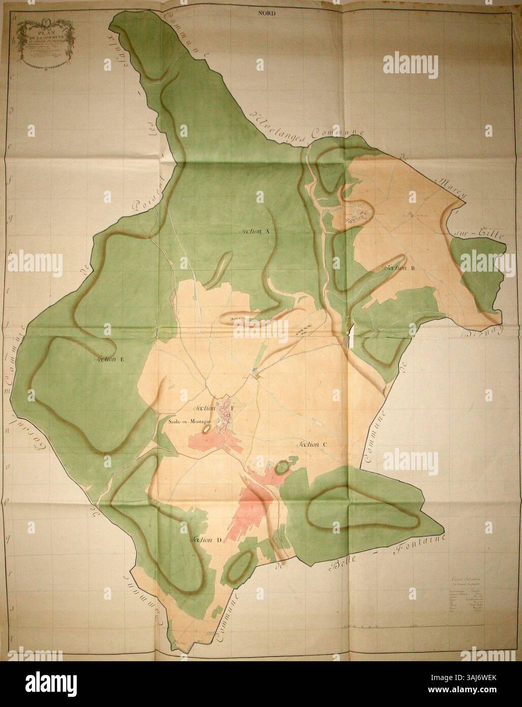 A 1805 cadastral map of Saulx-le-Duc, detailing land classifications ...