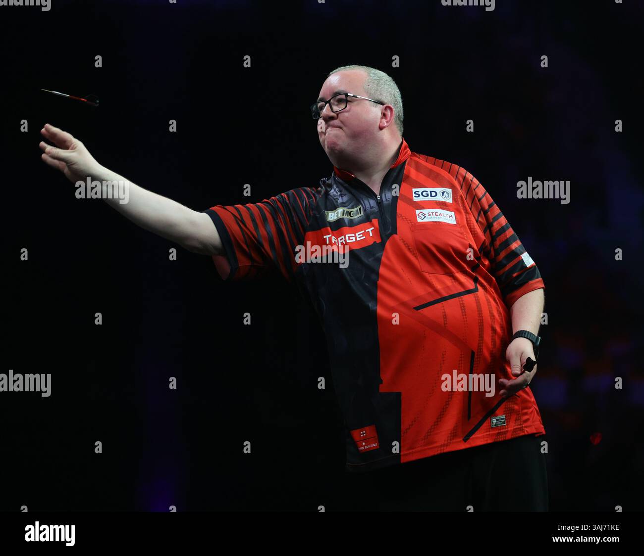 AO Arena, Manchester, UK. 10th Apr, 2025. 2025 PDC Premier League Darts ...