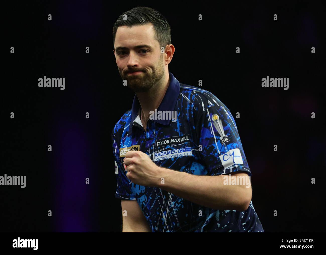 AO Arena, Manchester, UK. 10th Apr, 2025. 2025 PDC Premier League Darts ...