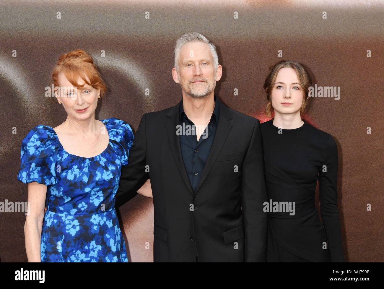 HOLLYWOOD, CALIFORNIA - APRIL 08: Marnie Mcphail Diamond, Reed Diamond ...