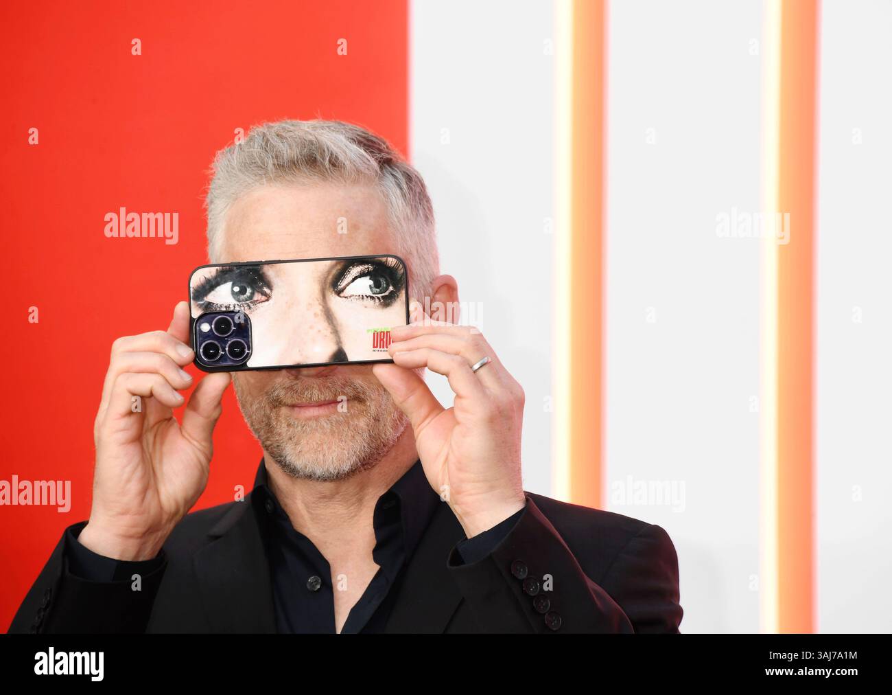 HOLLYWOOD, CALIFORNIA - APRIL 08: Reed Diamond attends the premiere of ...