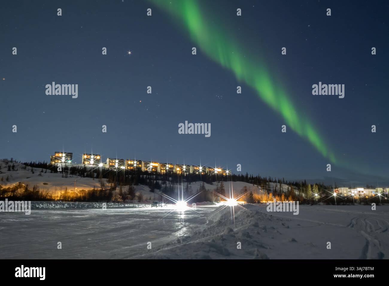 The spectacular Northern Lights (Aurora Borealis) in winter over ...