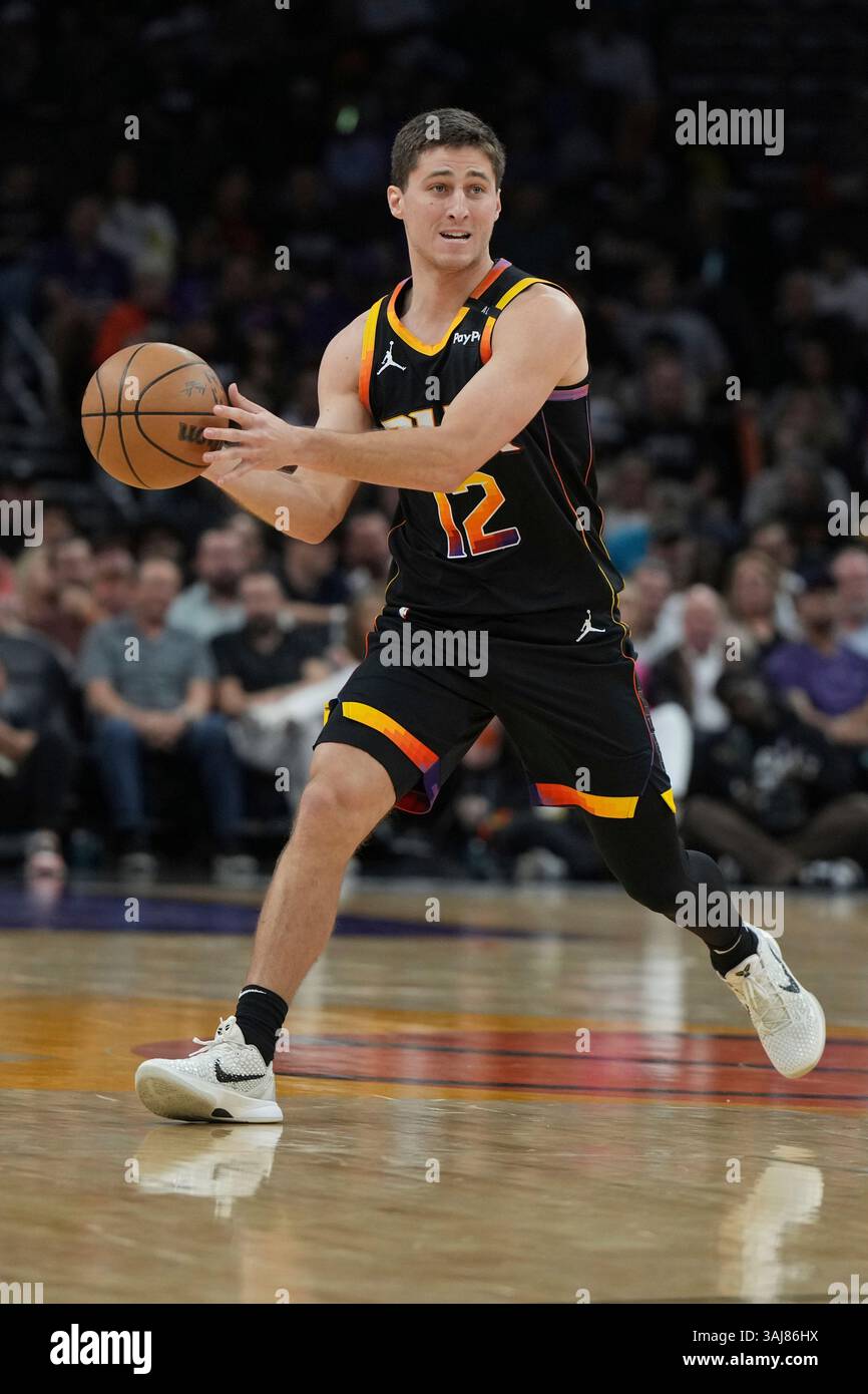 Phoenix Suns guard Collin Gillespie (12) against the Oklahoma City ...