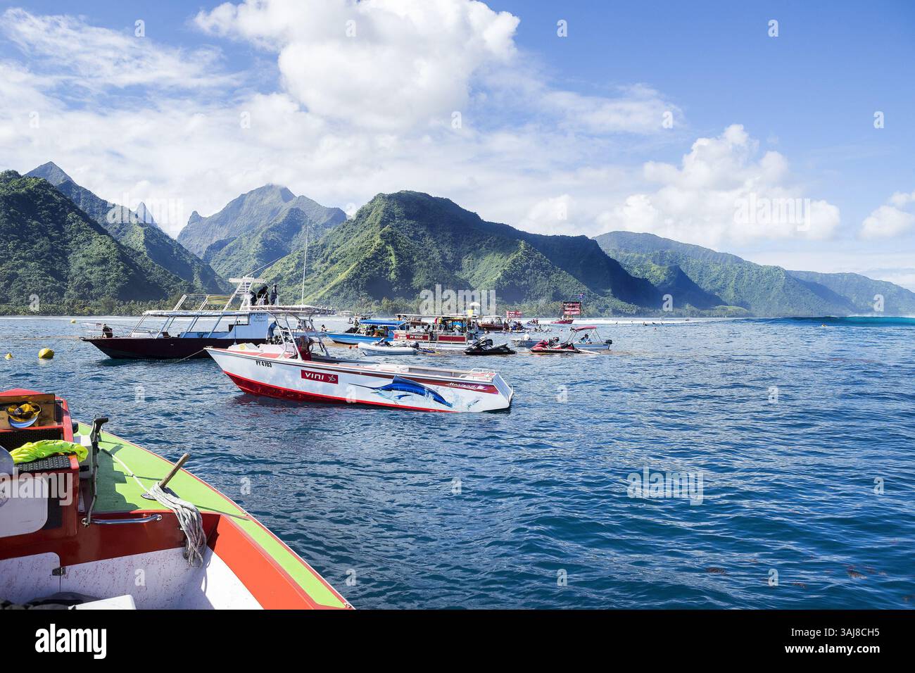 August 12, 2017: Teahupo'o, French Polynesia, Tahiti: - The Teahupo'o ...