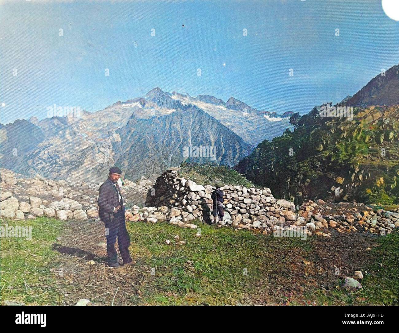 This colorized photograph by Juli Soler i Santaló shows the Lliterola ...