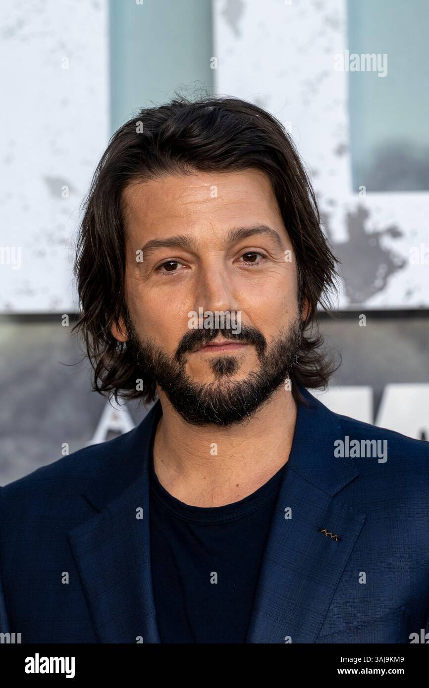Andor disney diego luna hi-res stock photography and images - Alamy