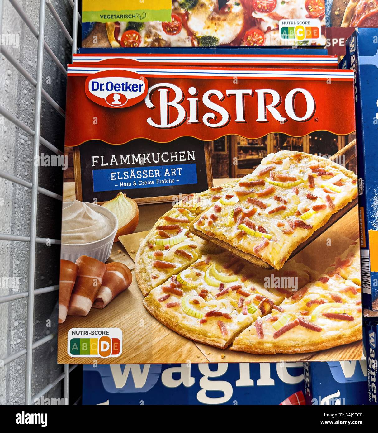 Elsasser flammkuchen hi-res stock photography and images - Alamy