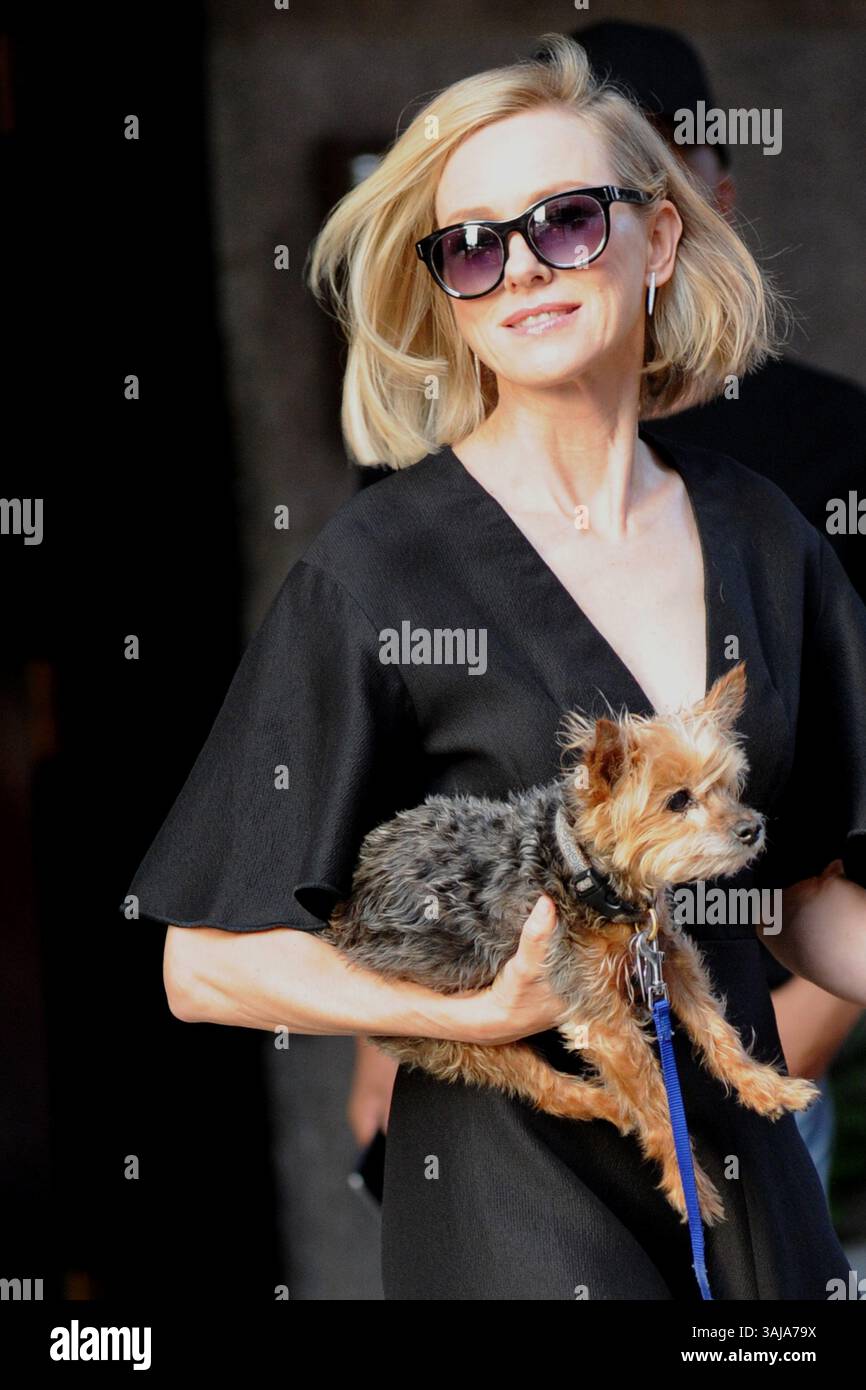 August 10, 2017 - New York, New York, U.S. - NAOMI WATTS was seen ...
