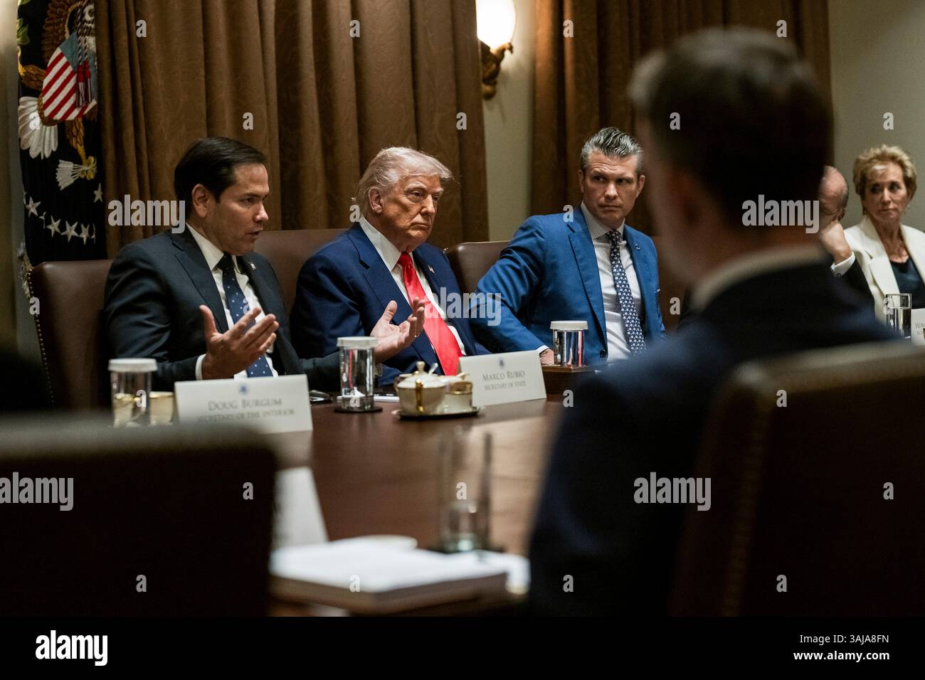 Secretary hegseth hi-res stock photography and images - Alamy