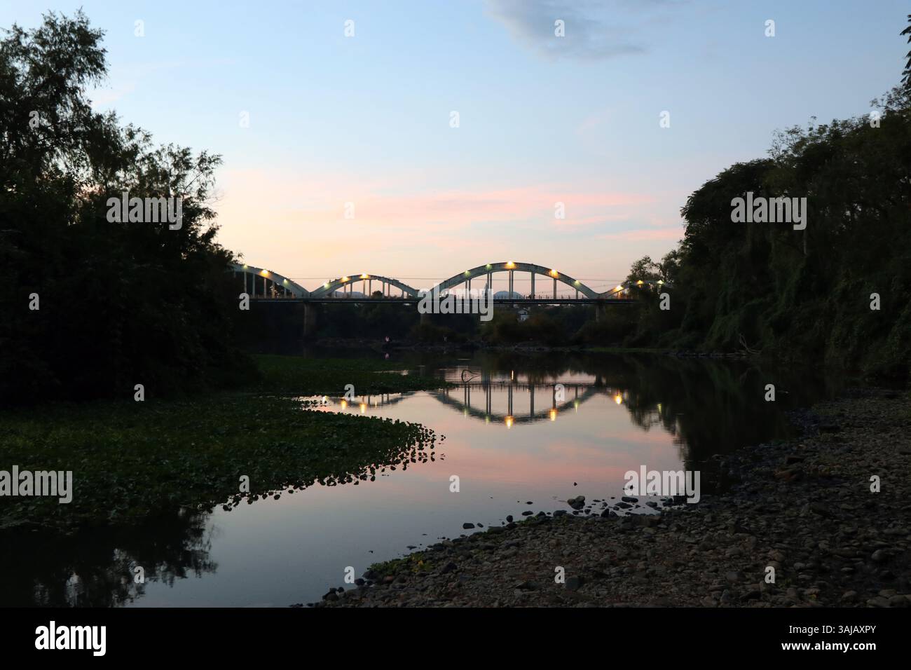 Cielo crepuscular hi-res stock photography and images - Alamy