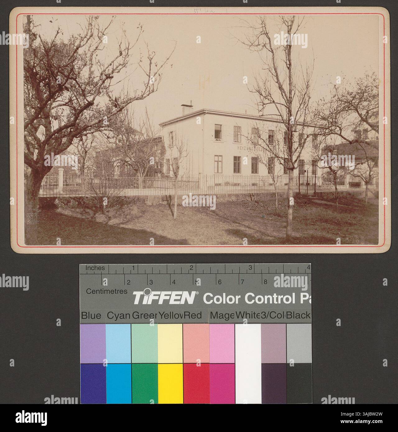 Photograph from 1887 showing the Breitinger-Haus with the Escher-Stall ...