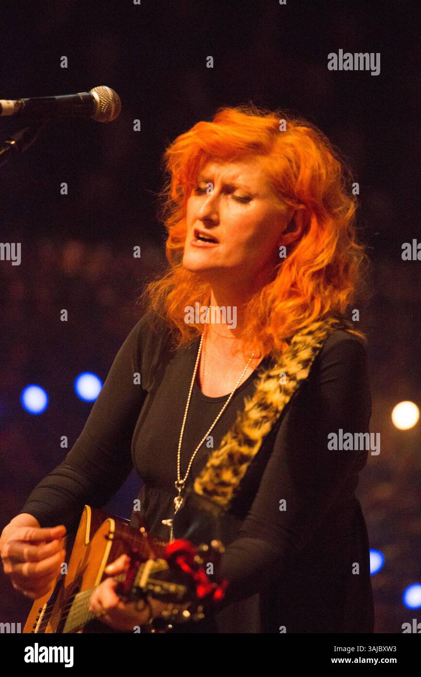 Glasgow Scotland. Eddi Reader, Scottish singer songwriter, Brit award ...