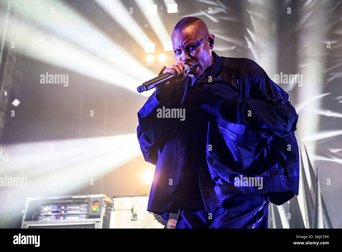 Deborah "Skin" Dyer performs live on stage at the O2 Academy. Skunk ...