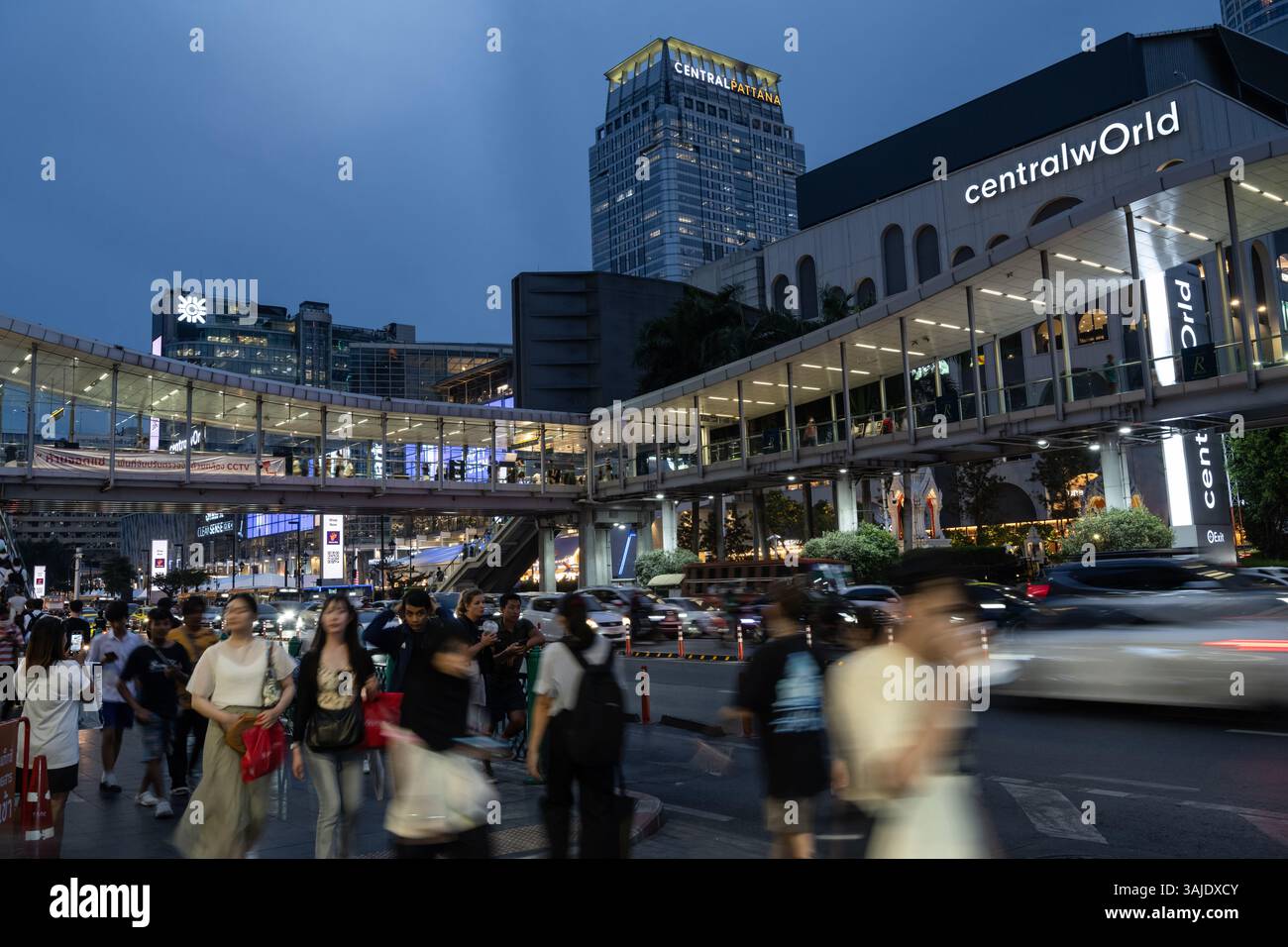 Bangkok, Thailand. 12th Mar, 2025. Busy crowds around the Central World shopping mall in Siam ...