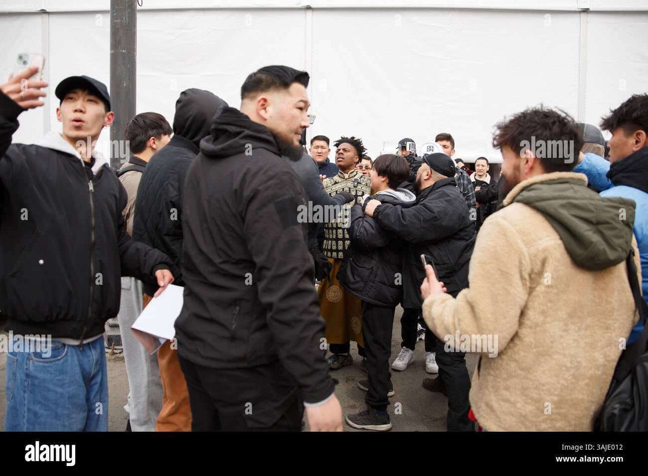 Ishowspeed hi-res stock photography and images - Alamy