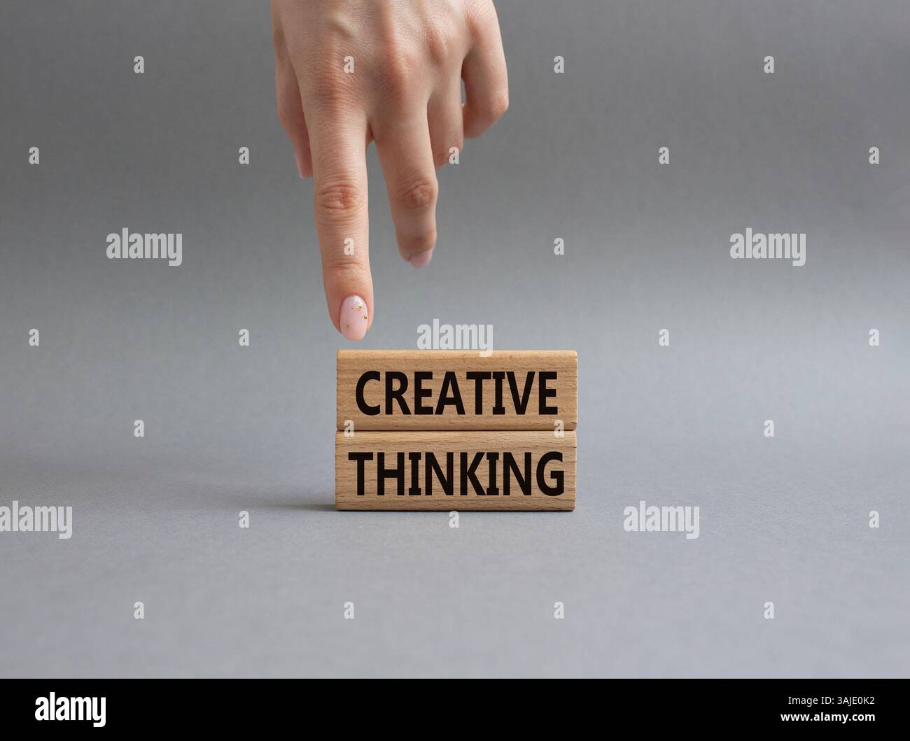 Creative thinkig symbol. Wooden blocks with words Creative thinkig ...