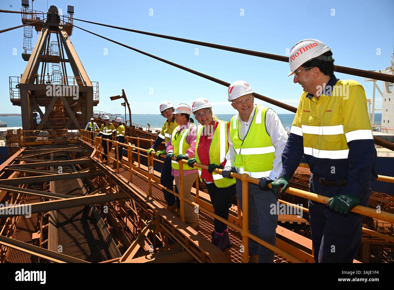 Australian Prime Minister Anthony Albanese, Australian Resources ...