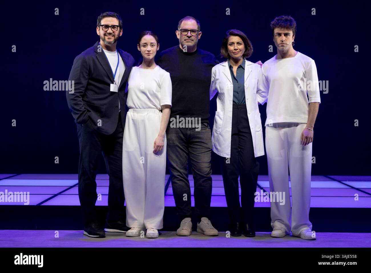 Carlos rivera perform hi-res stock photography and images - Alamy