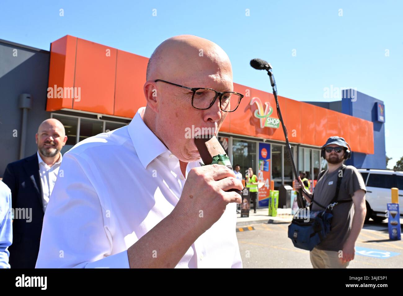 Perth, Australia. 11th Apr, 2025. Leader of the Opposition Peter Dutton ...