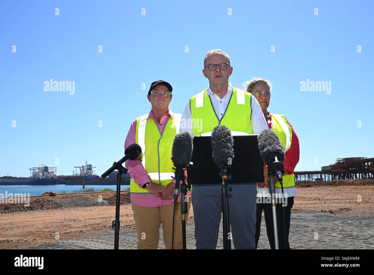 Australian Prime Minister Anthony Albanese, Australian Resources ...