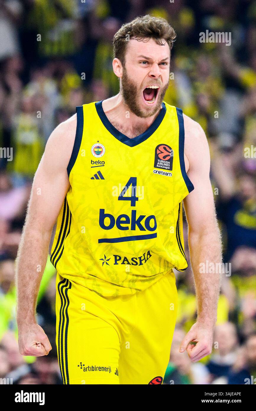 Munich, Germany. 10th Apr, 2025. Basketball: Euroleague, FC Bayern ...