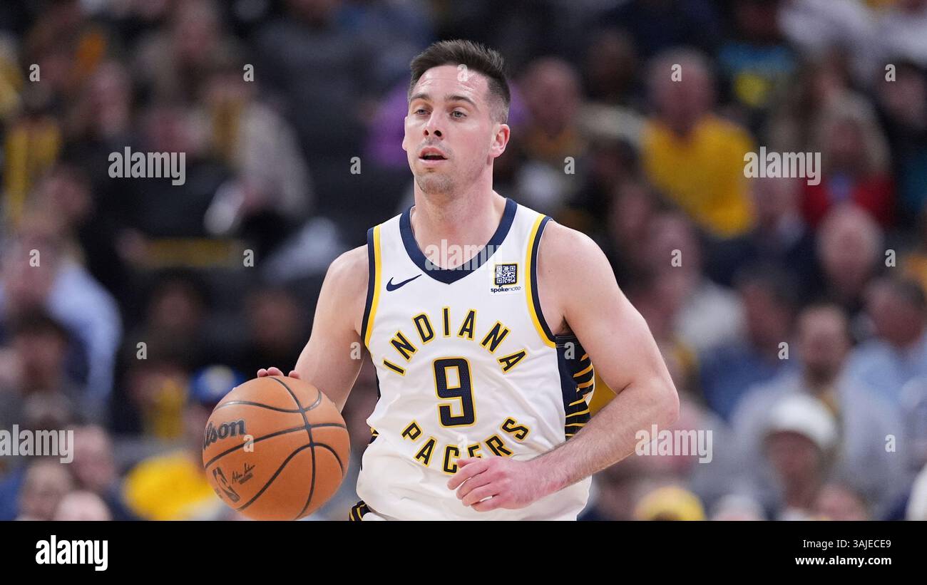Indiana Pacers guard T.J. McConnell (9) plays against the Washington ...