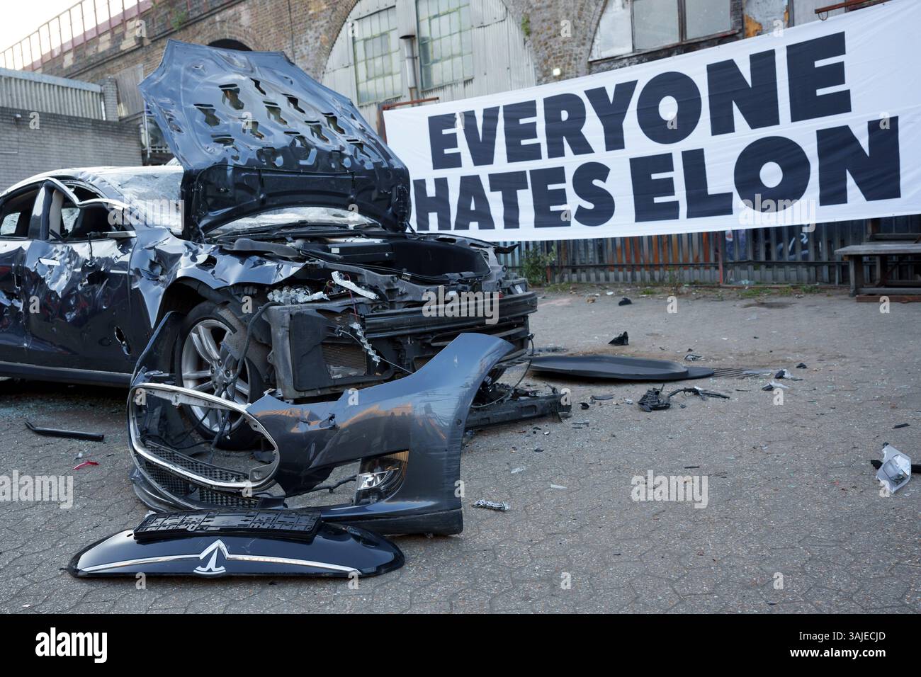 Smashed tesla hi-res stock photography and images - Alamy