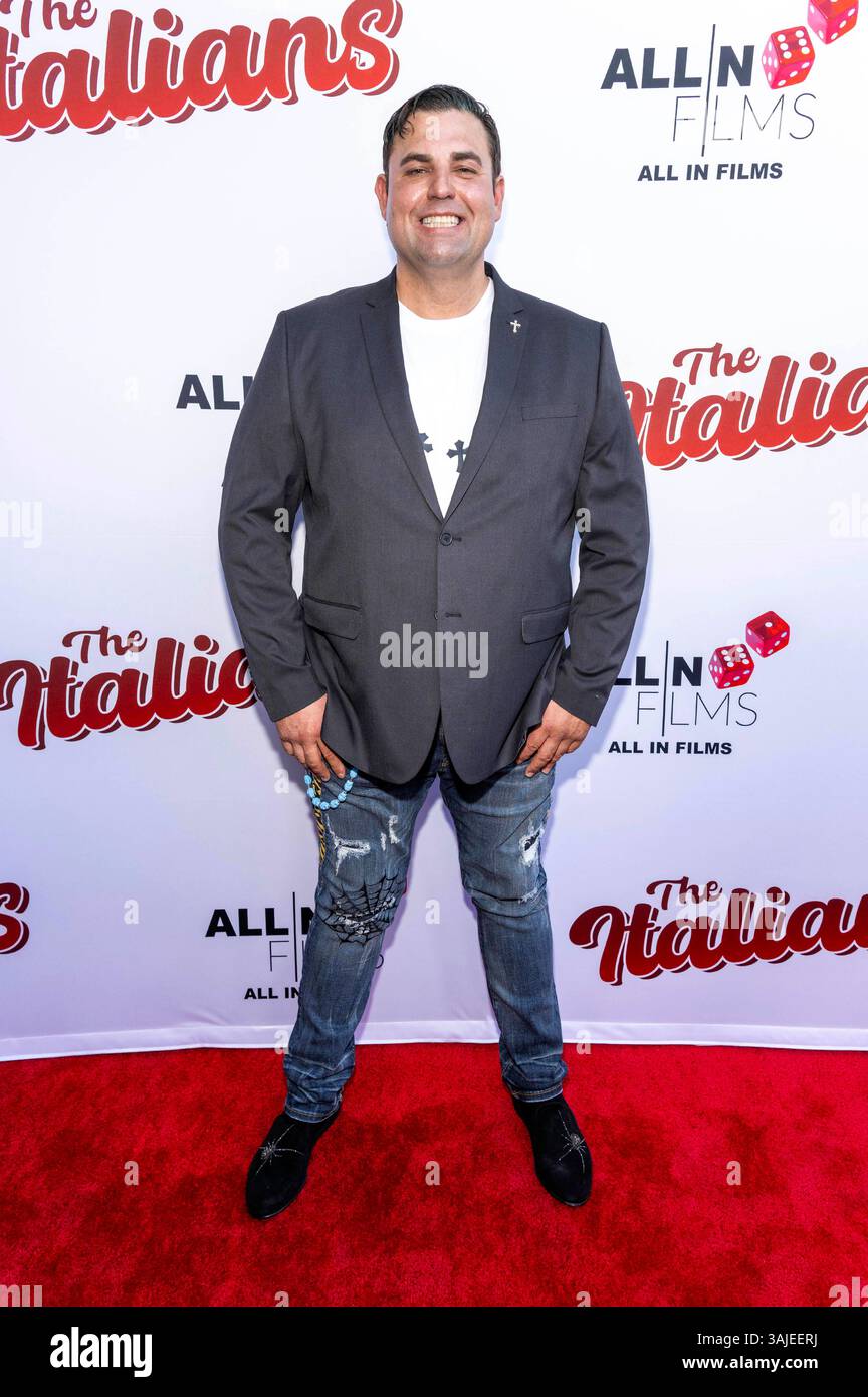 Landon Blayne Hutchins bei der Premiere des Kinofilms The Italians im ...