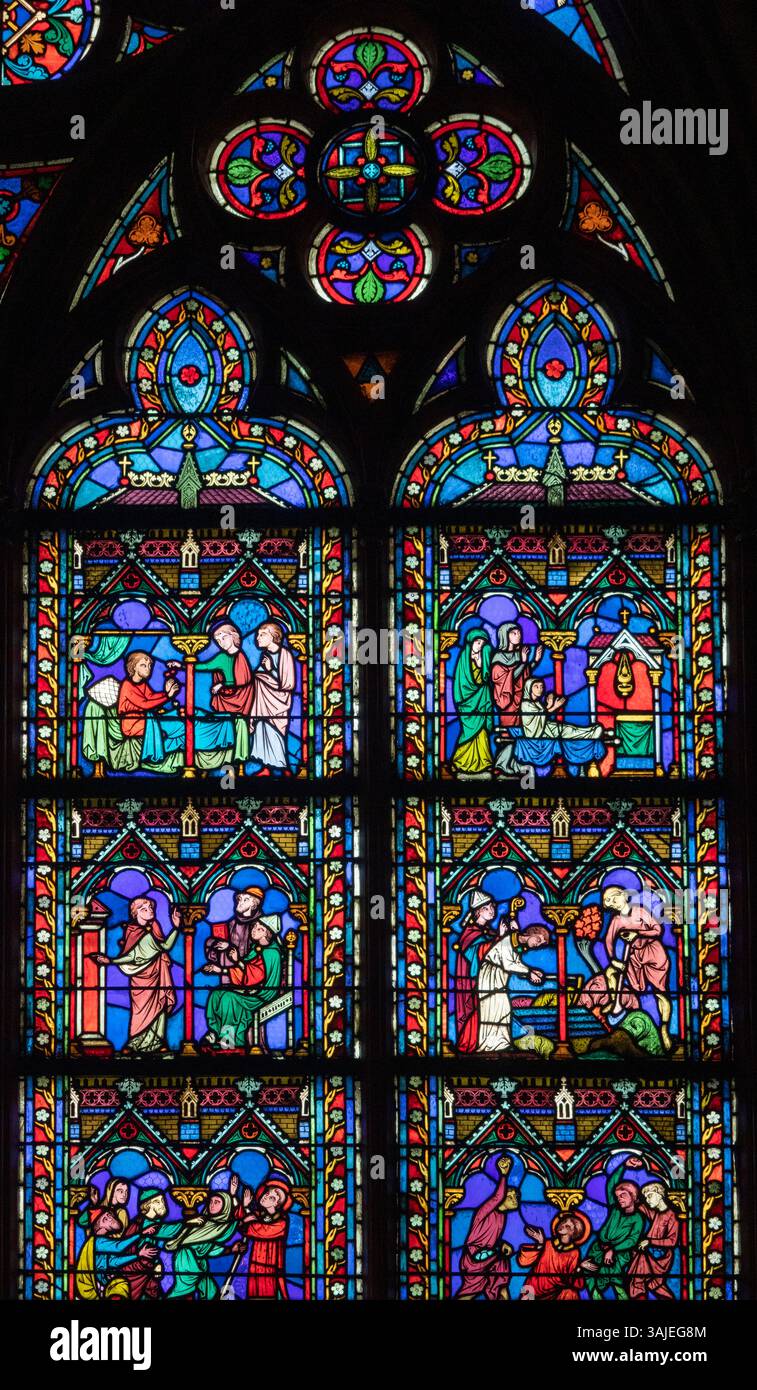 France, Paris, Ile de la Cite, Notre Dame Cathedral, Apse, ambulatory ...