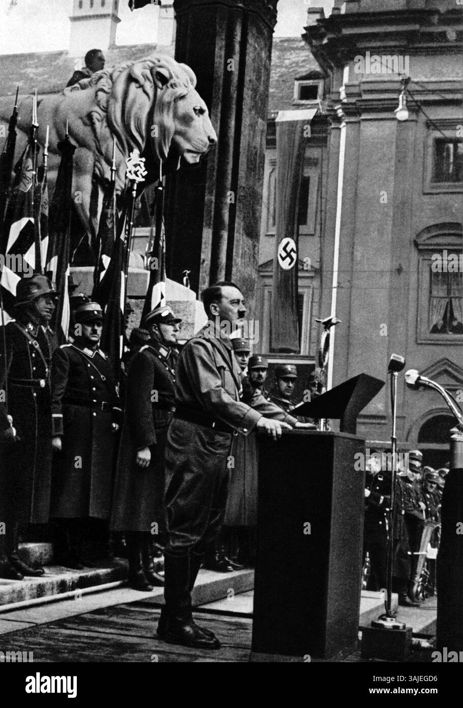 Adolf Hitler giving a speech in front of the Feldherrnhalle in Munich ...