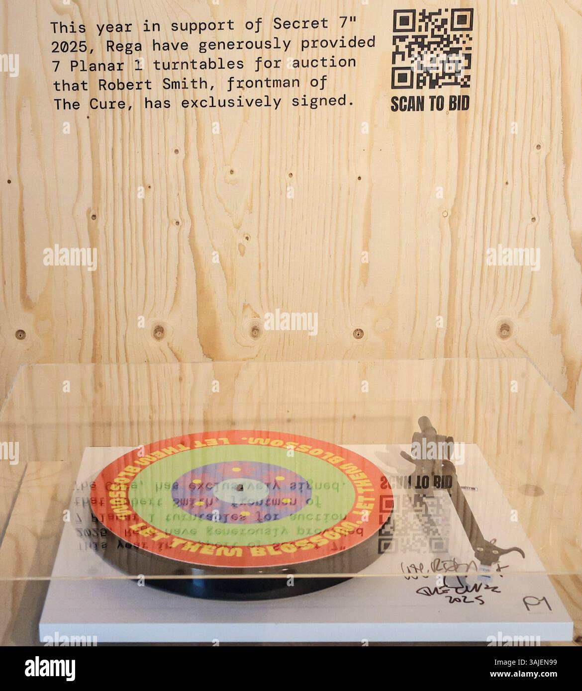 NOW Gallery Greenwich Peninsula, London UK 11 April 2025 Turntable ...