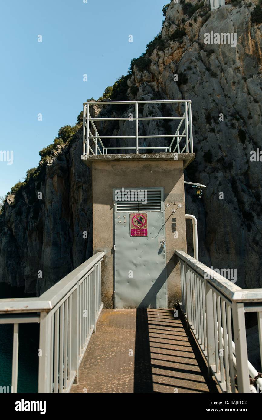 Restricted Access Control Building on Dam Walkway Stock Photo - Alamy
