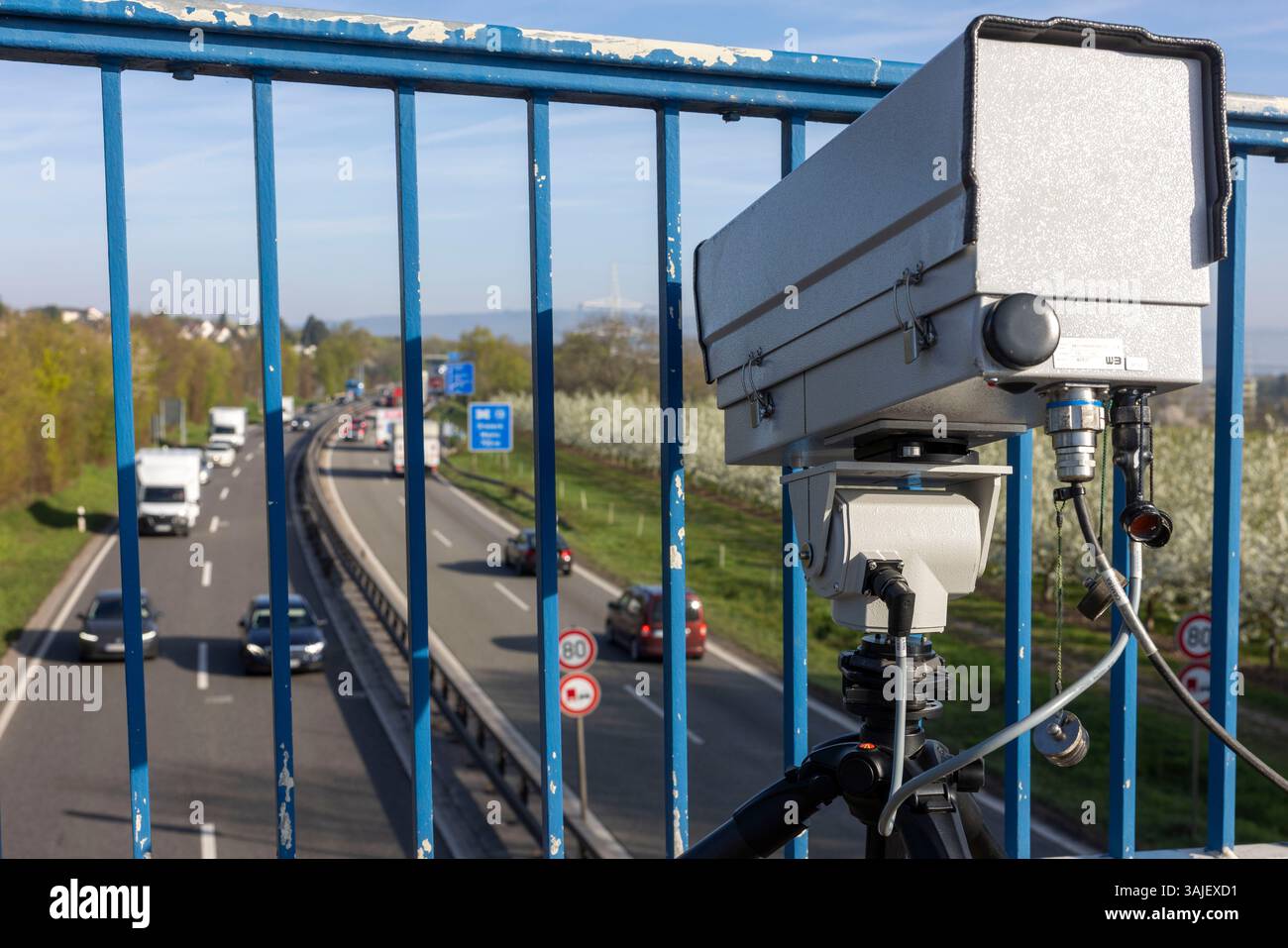 11 April 2025, Rhineland-Palatinate, Mainz-Finthen: A mono-cam stands ...